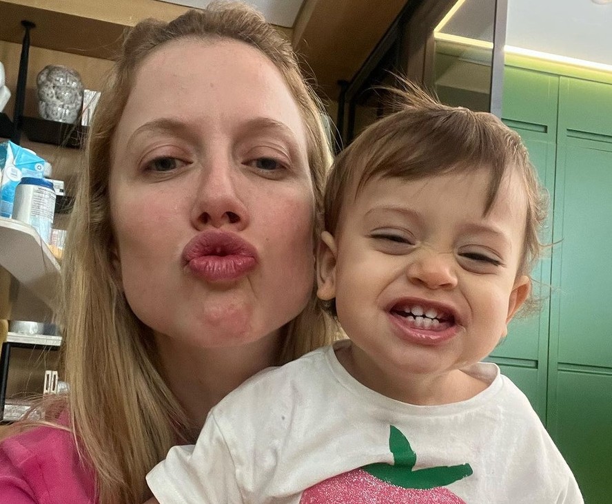 Gabriela Prioli adapta rotina para conciliar treinos do 'Dança dos ...