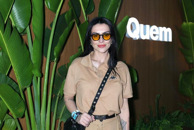 Saiba tudo sobre: Cleo