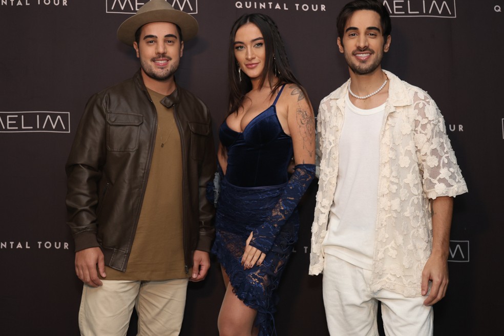 Em clima de romance, Lexa e Ricardo Vianna vão juntinhos a show da ...