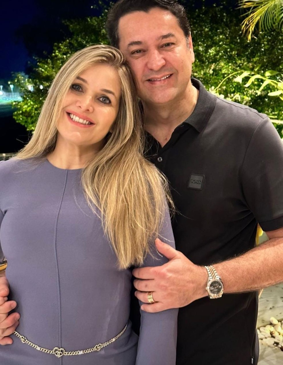 Viúva de Leandro, Andréa Mota reúne cinco filhos no batizado do caçula