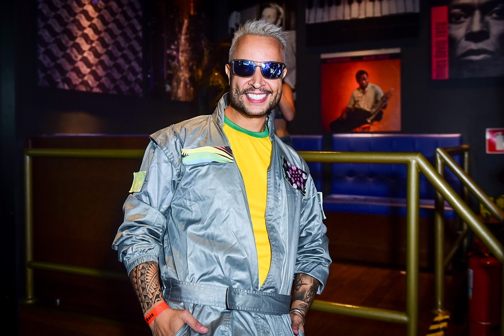 Veja detalhes do camarote por onde passaram famosos na Parada LGBT+