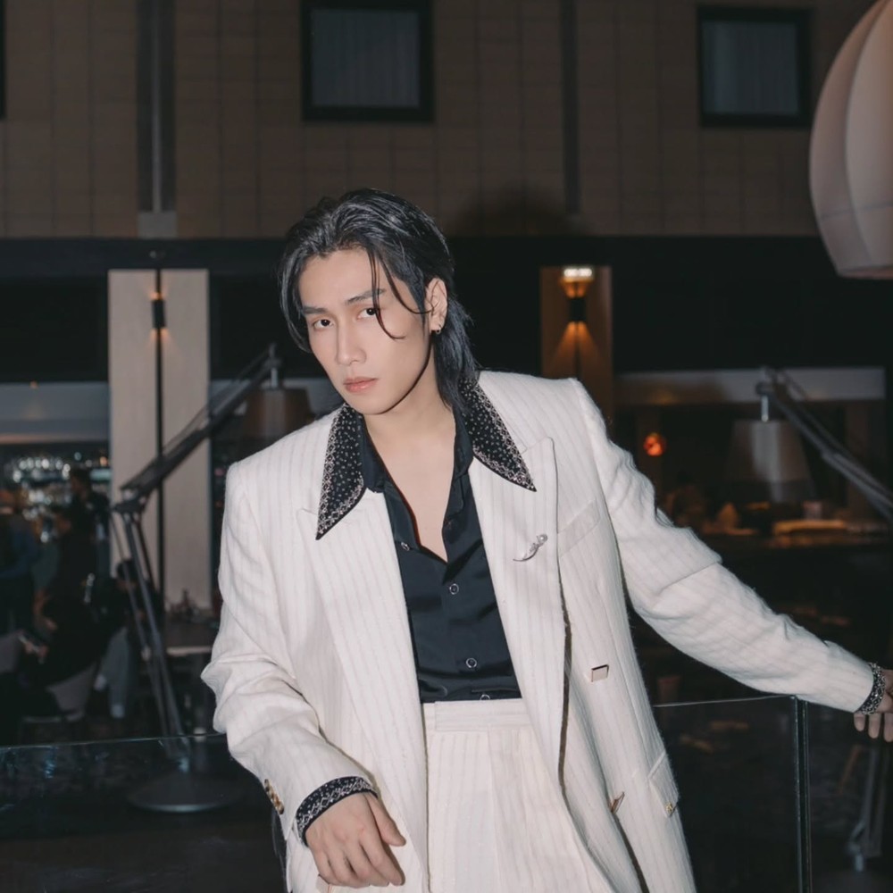 Jes e Bible, astros tailandeses, mostram gratidão por fãs brasileiros ...