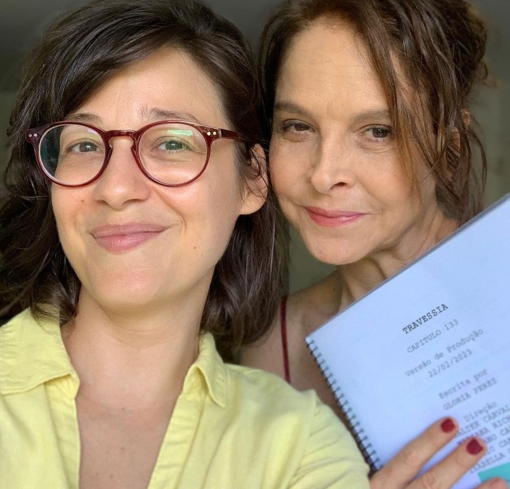 Alessandra Negrini fala de trabalho dobrado como gêmeas em 'Paraíso ...