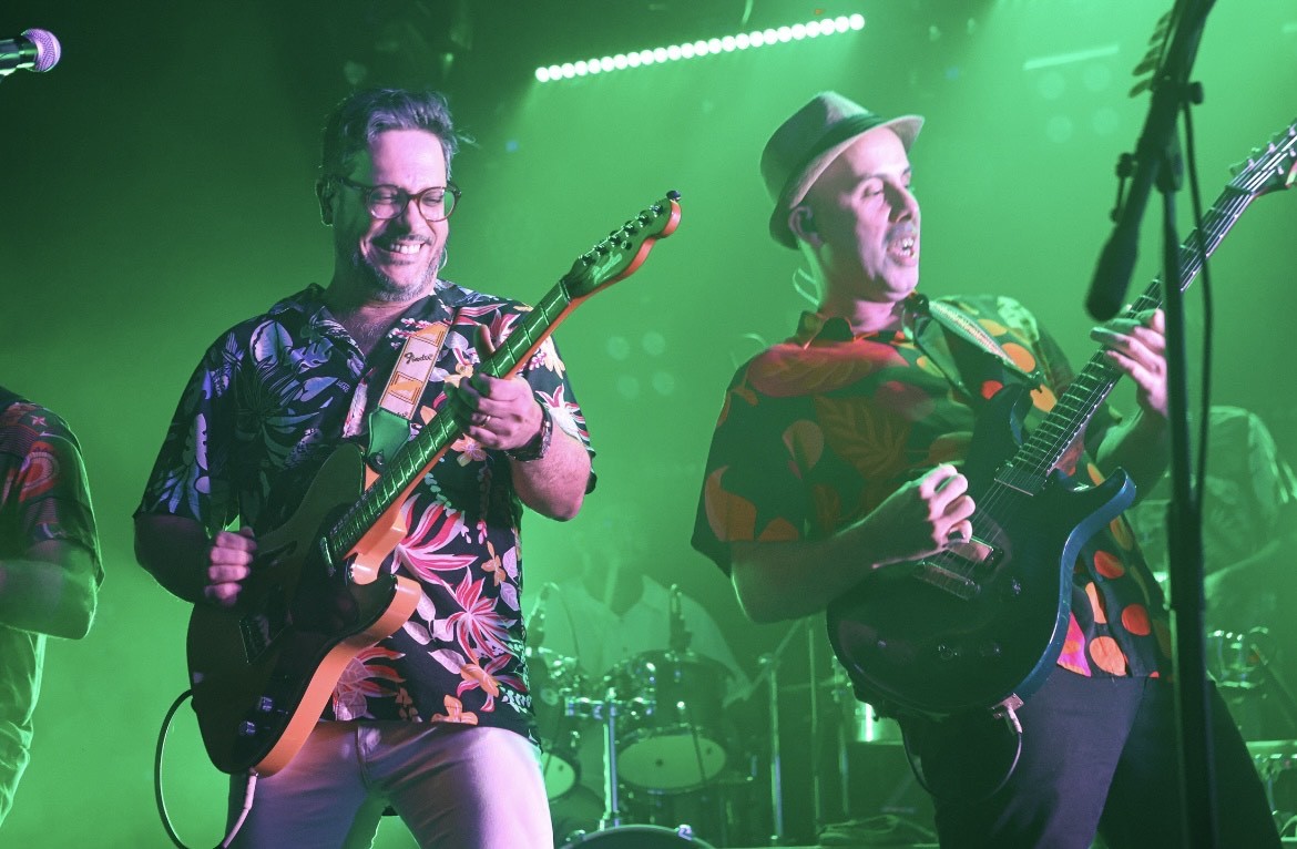 Lúcio Mauro Filho e Pedro Baby reúnem famosos em show no Rio