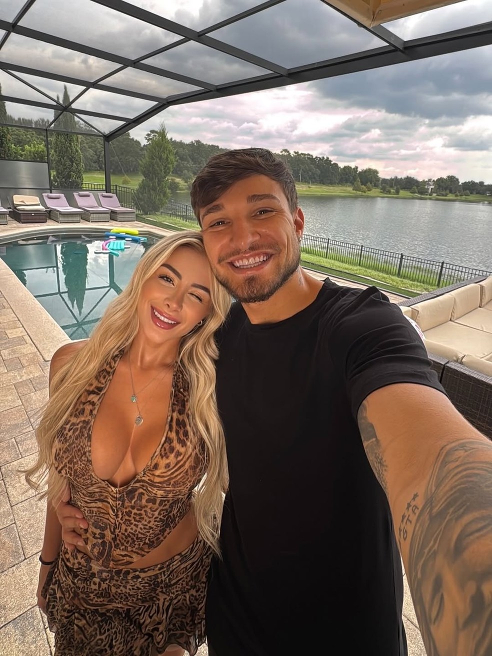 Namorada se declara a MC Gui: 'A gente quebra o pau, mas você é a minha ...