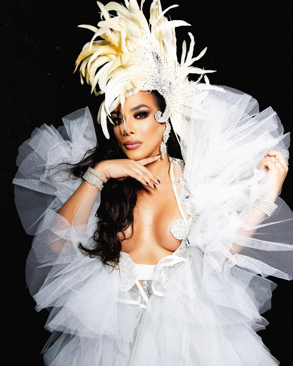 Hellen Marques, artista trans ícone da noite paulistana, morre aos 31 anos