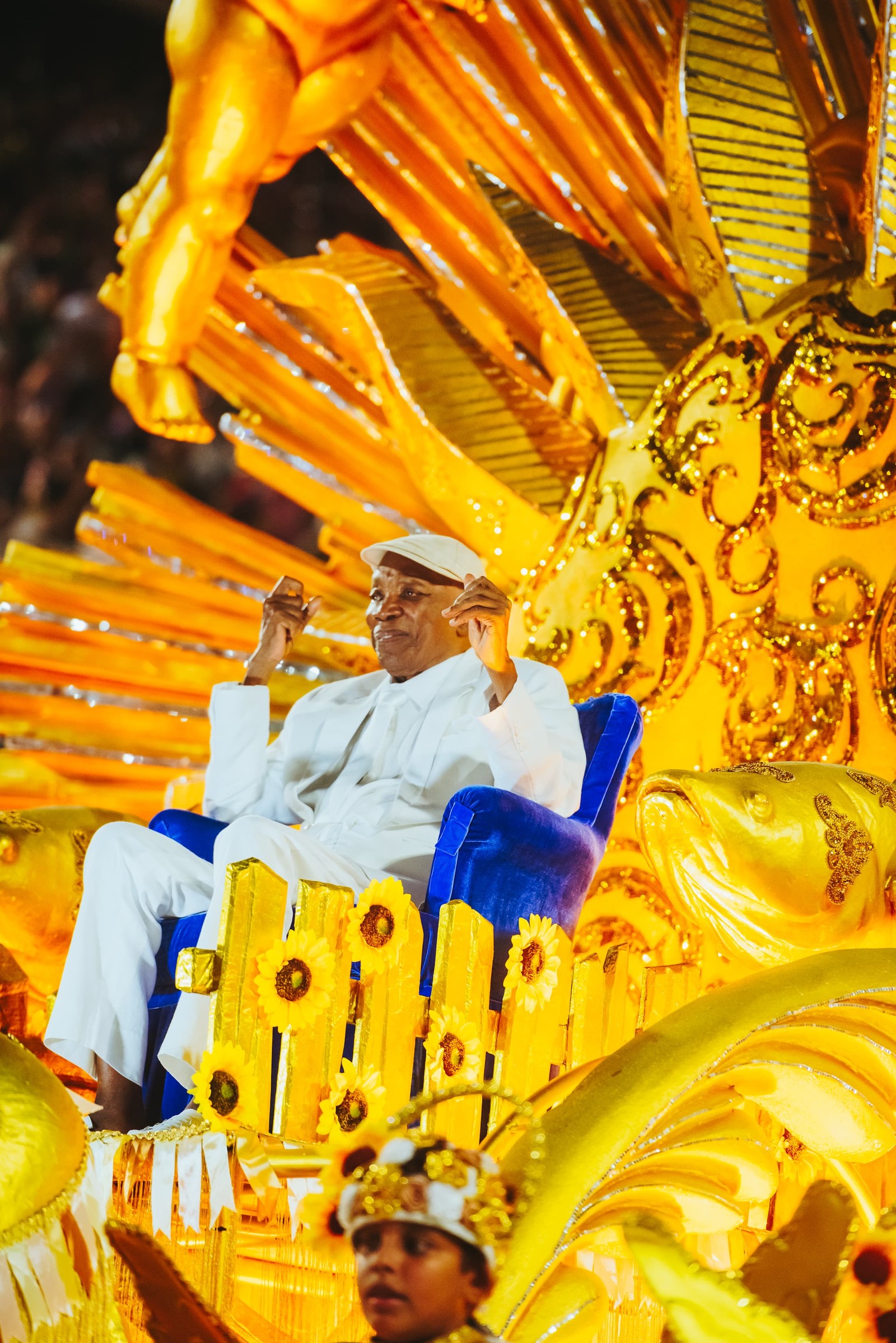 Lore Improta mostra o visual para desfilar como musa da Viradouro ...