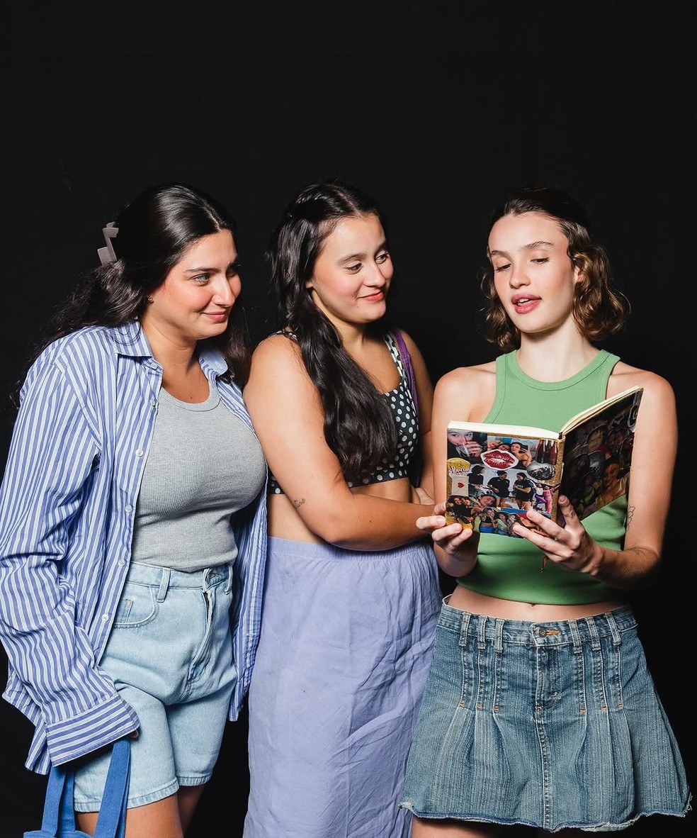 Julia Iorio recria peça do pai, Duda Ribeiro, após 25 anos: 'Minhas ...