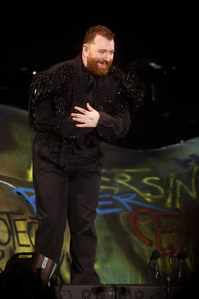 Ronaldo Fenômeno vai com Celina Locks e o filho Ronald ao Lollapalooza