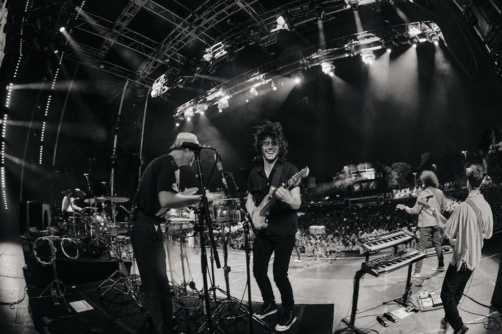 Paramore reúne 36 mil fãs para shows repletos de hits em São Paulo