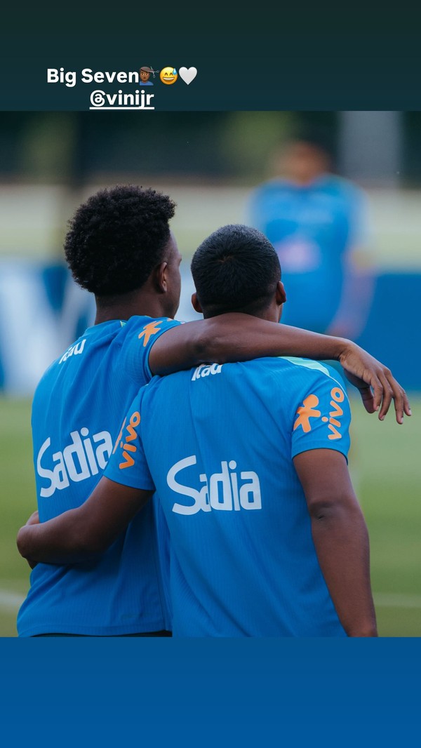Vini Jr responde brincadeira de Endrick após puxada de cabelo viralizar ...