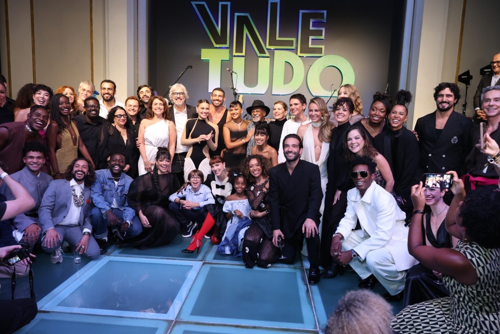 Bruna Aiiso detalha transição capilar antes de 'Vale Tudo' após 25 anos ...