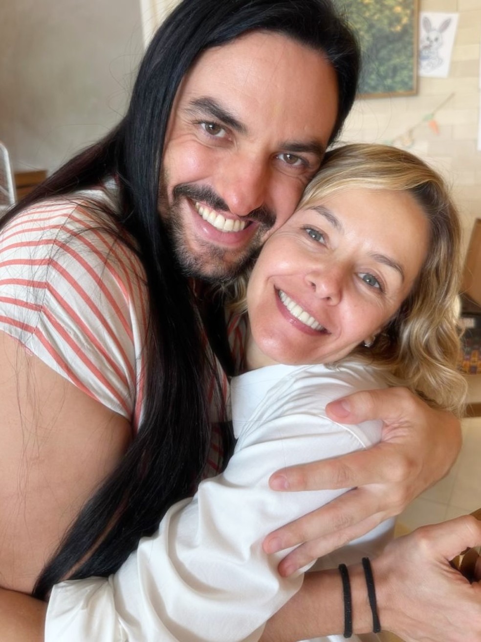 Bianca Rinaldi se derrete pelo enteado: 'Amor mais puro'