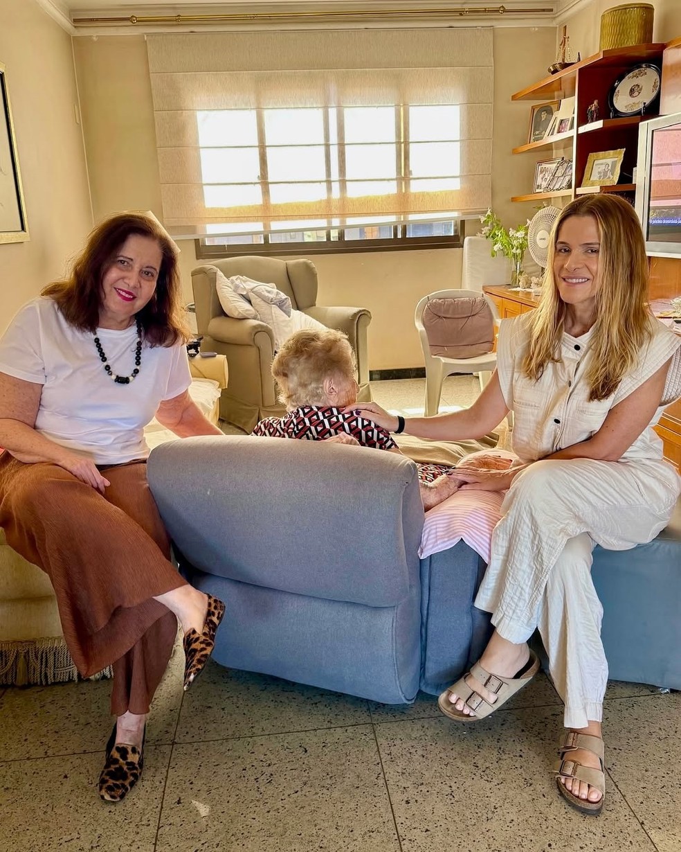 Ingrid Guimarães compartilha registros de visita à avó de 103 anos ...