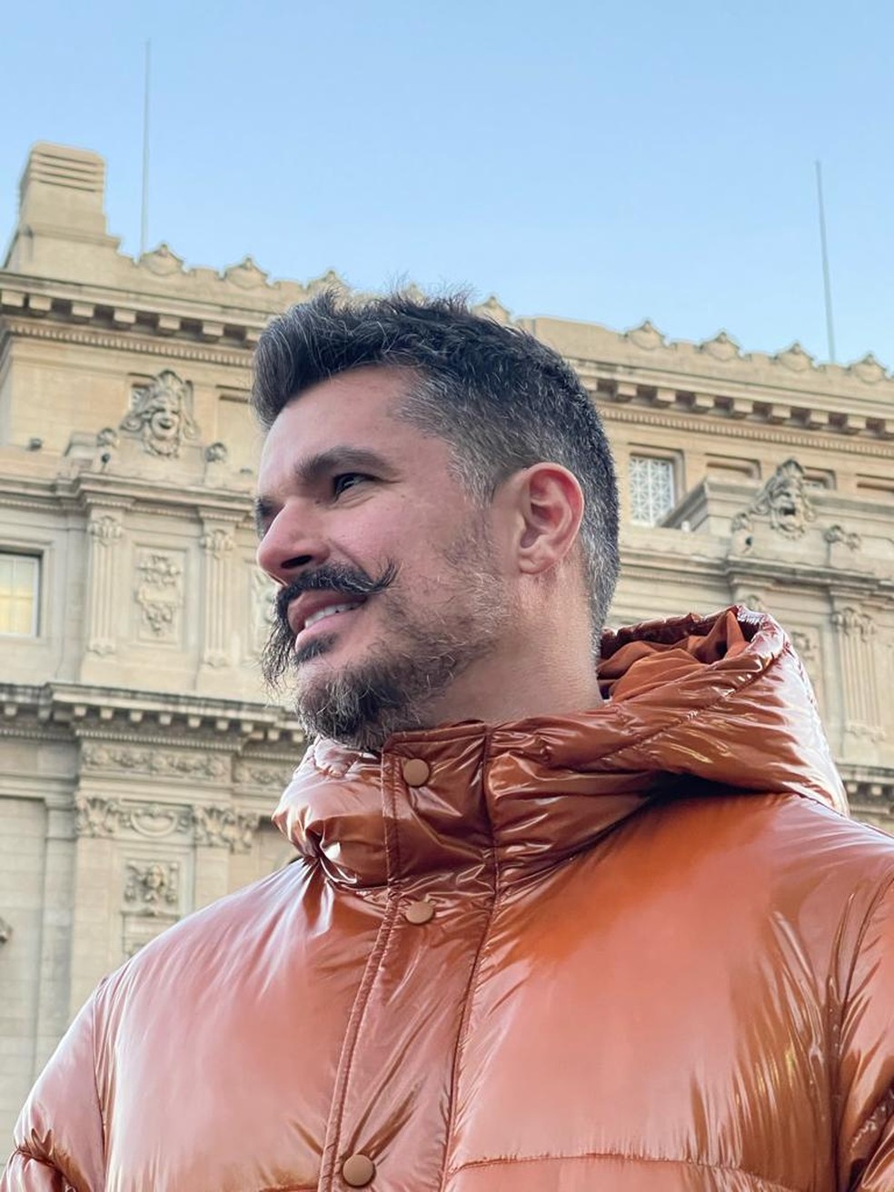 Priscila Fantin e Bruno Lopes fazem viagem romântica para Buenos Aires