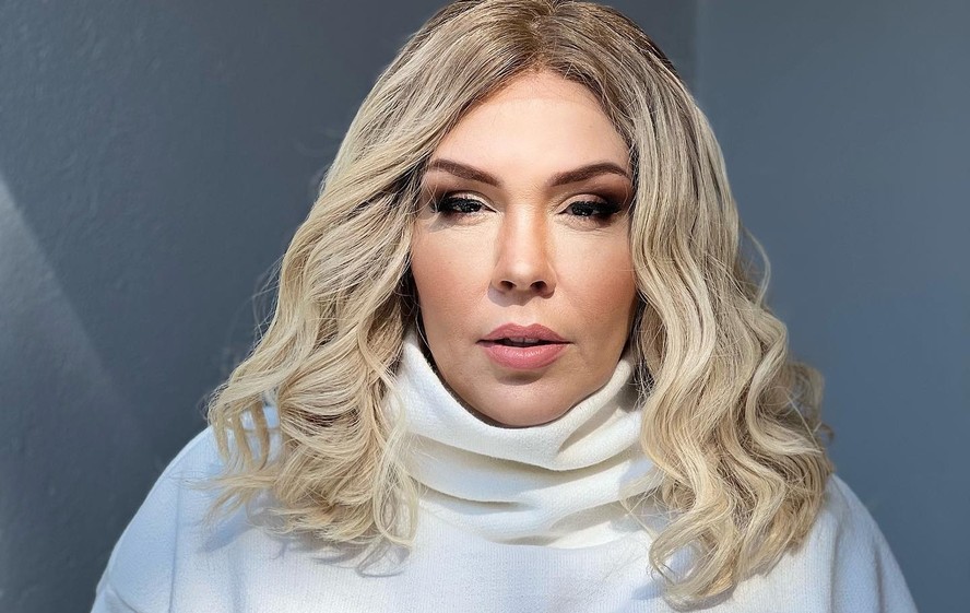 Simony sobre shows após tratamento contra câncer: 'O palco é onde nunca ...