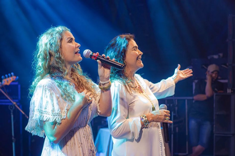 Joanna fala pela 1ª vez sobre casamento com cantora católica