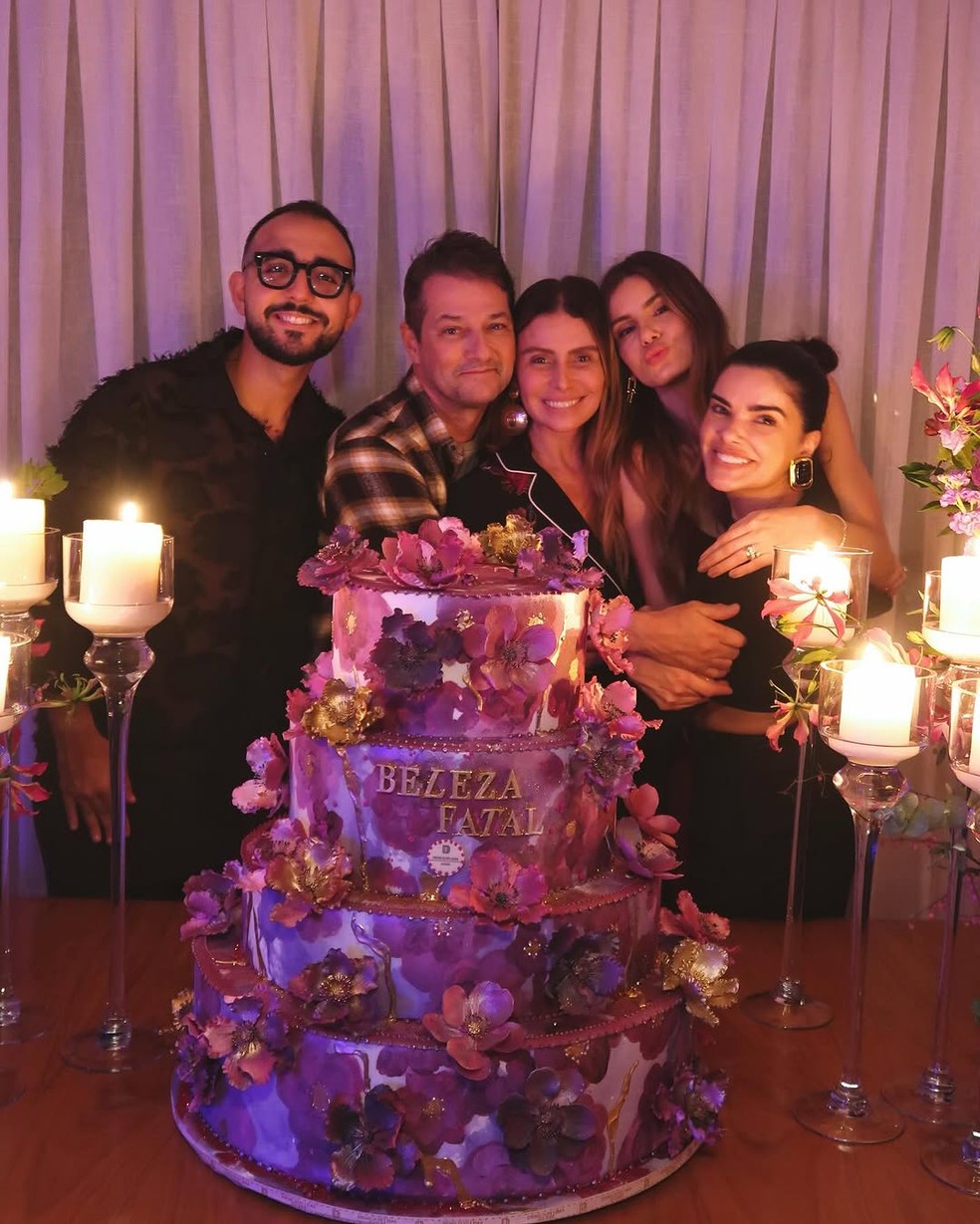 Elenco de 'Beleza Fatal' se reúne para ver último capítulo no Rio ...