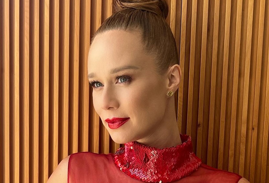 Mariana Ximenes posta foto rara com a mãe: 'Você me inspira'; confira