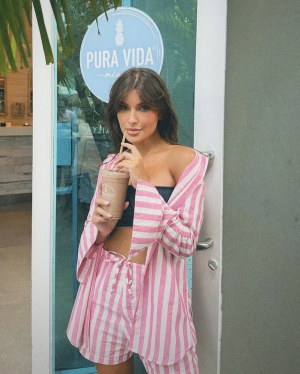 Thais Braz coloca corpão pra jogo em ensaio nos Estados Unidos