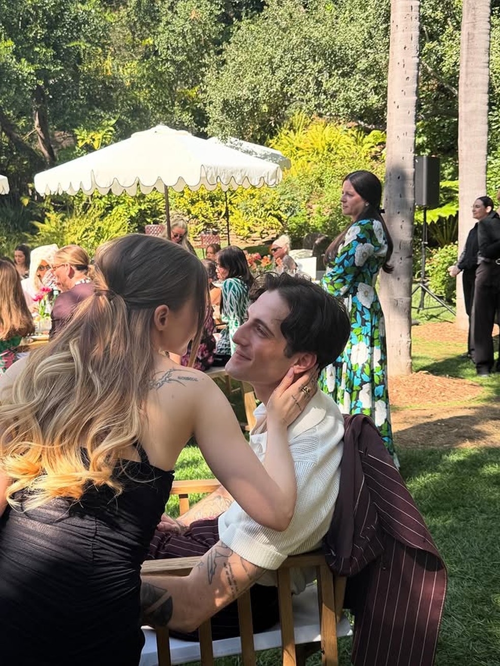 Dove Cameron e Damiano David, da banda Måneskin, estão noivos