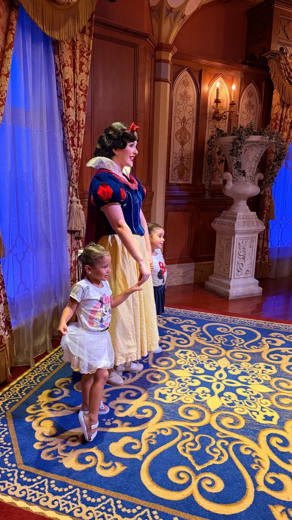 Bruna Biancardi e Carol Dantas, atual e ex de Neymar, curtem Disney ...