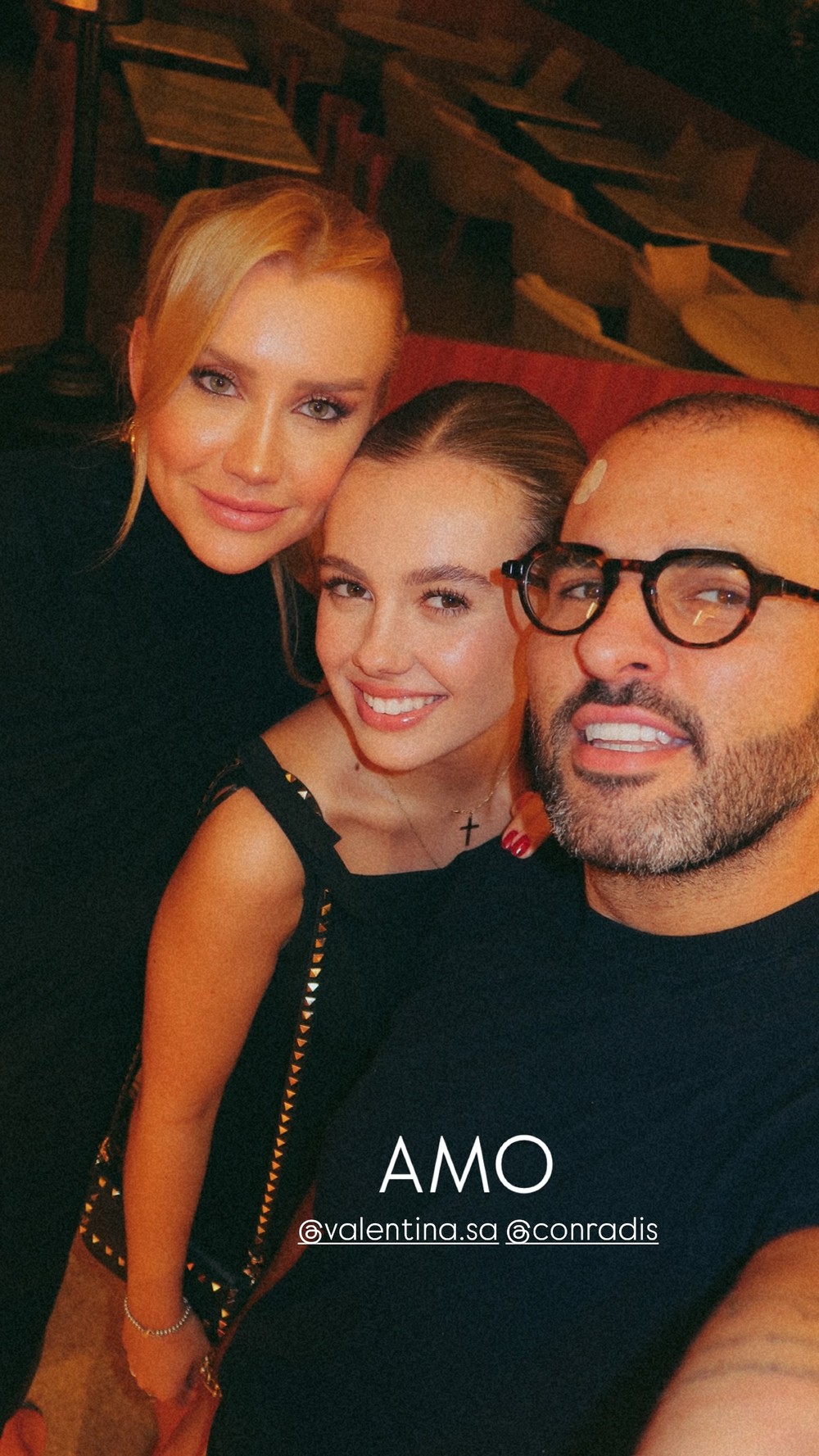 Ana Paula Siebert mostra DNA da família em jantar com a mãe, a irmã e a sobrinha