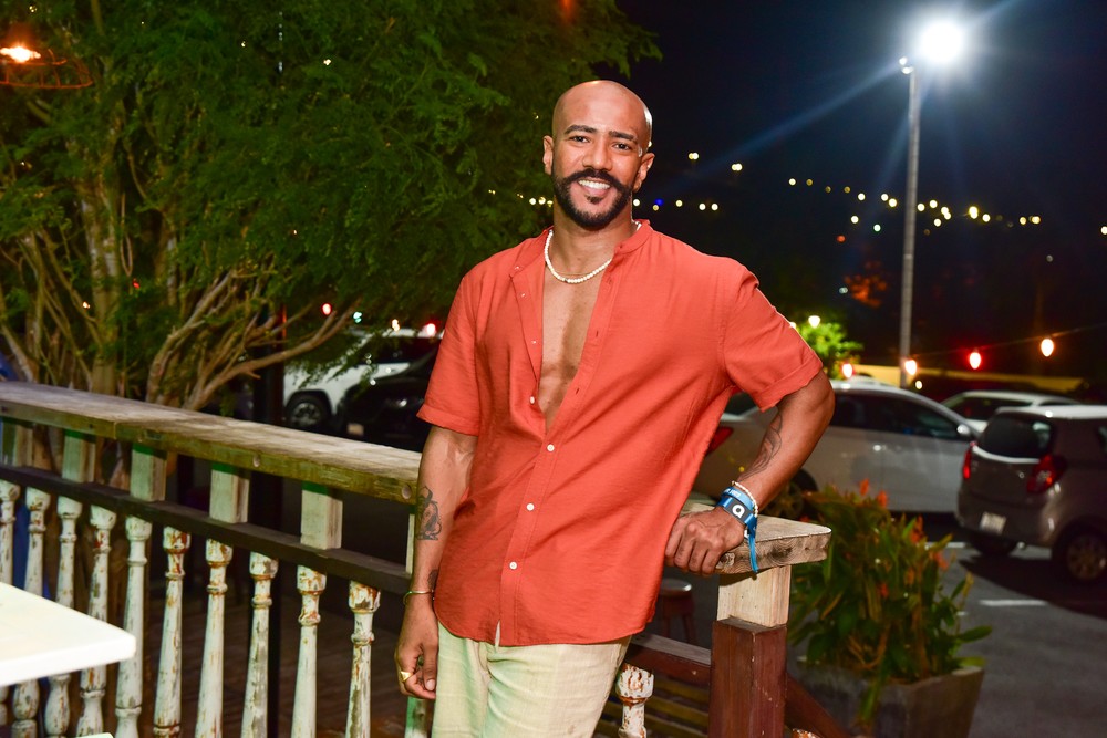 Gabi Lopes dá festa de recepção para seus convidados em Curaçao