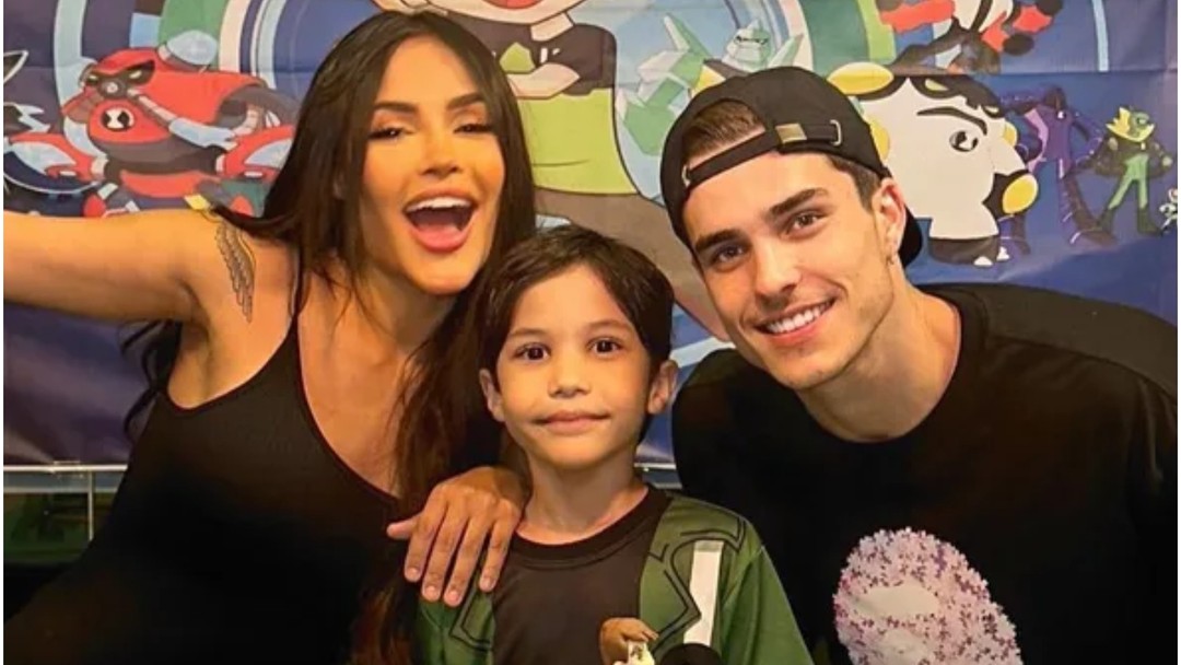 Saiba tudo sobre: Flay