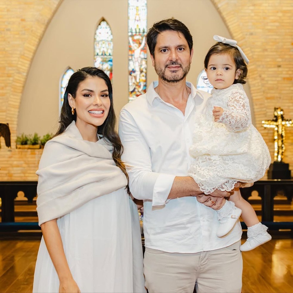 Munik Nunes, vencedora do BBB 16, batiza a filha: 'Um dos dias mais ...