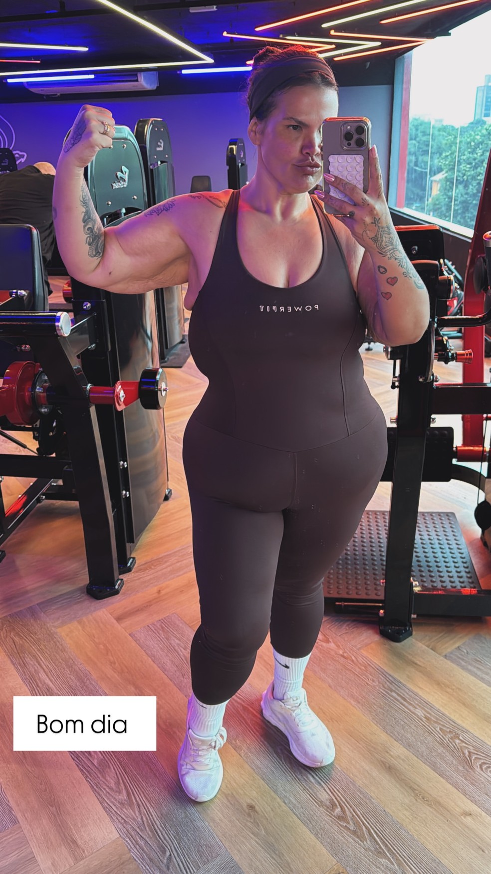 Após perder 85 kg, Thais Carla exibe muque em dia de superiores: 'Será ...