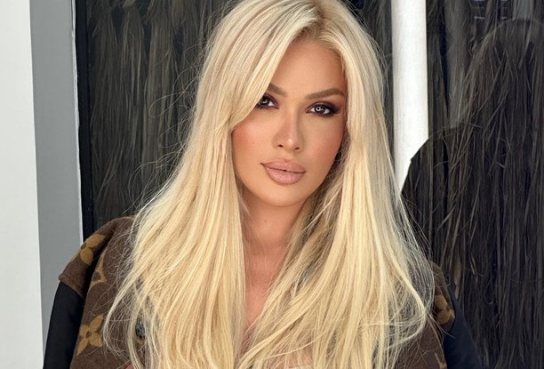 Saiba tudo sobre: Karoline Lima