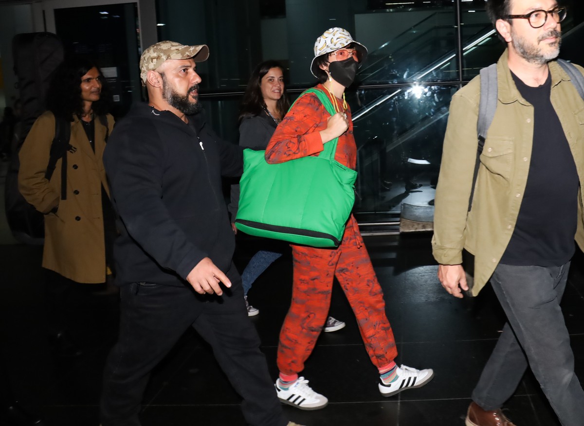 Com show no The Town, vocalista da banda Yeah Yeah Yeahs desembarca em ...