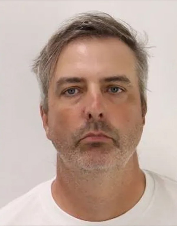 Músico é preso acusado de pornografia infantil e assédio contra menores ...