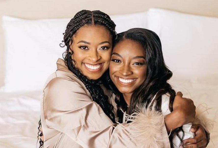 Irmã faz homenagem a Simone Biles após medalhas em Paris
