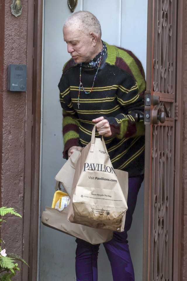 Mickey Rourke, astro de Hollywood, surge em meio ao aviso de despejo ...