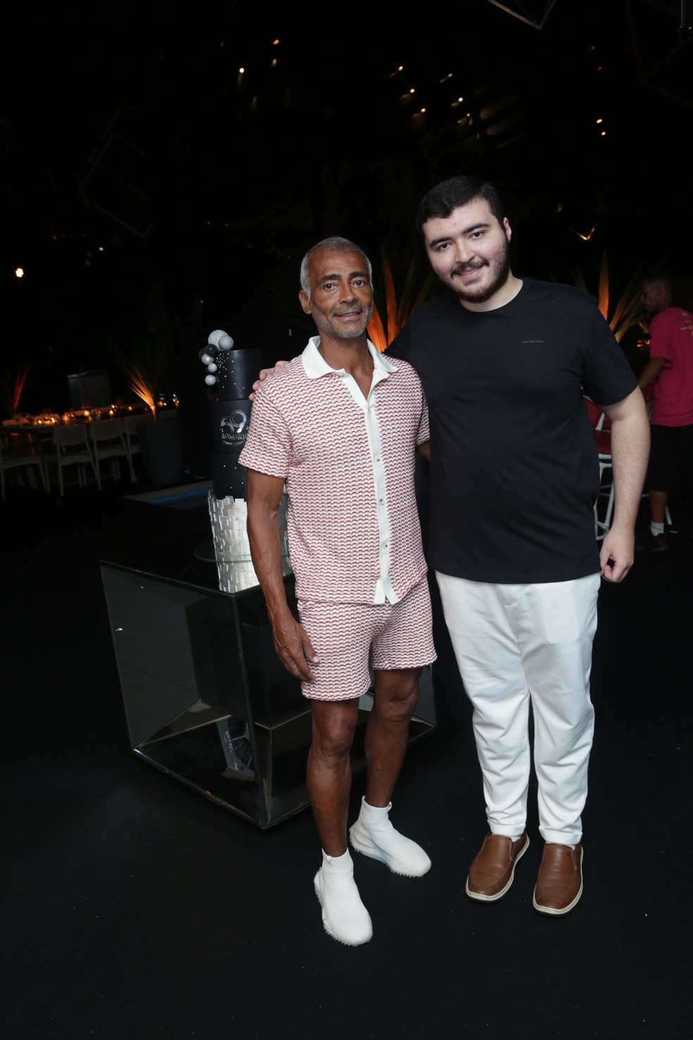 Romário inicia comemoração de seus 59 anos com jantar para amigos e ...