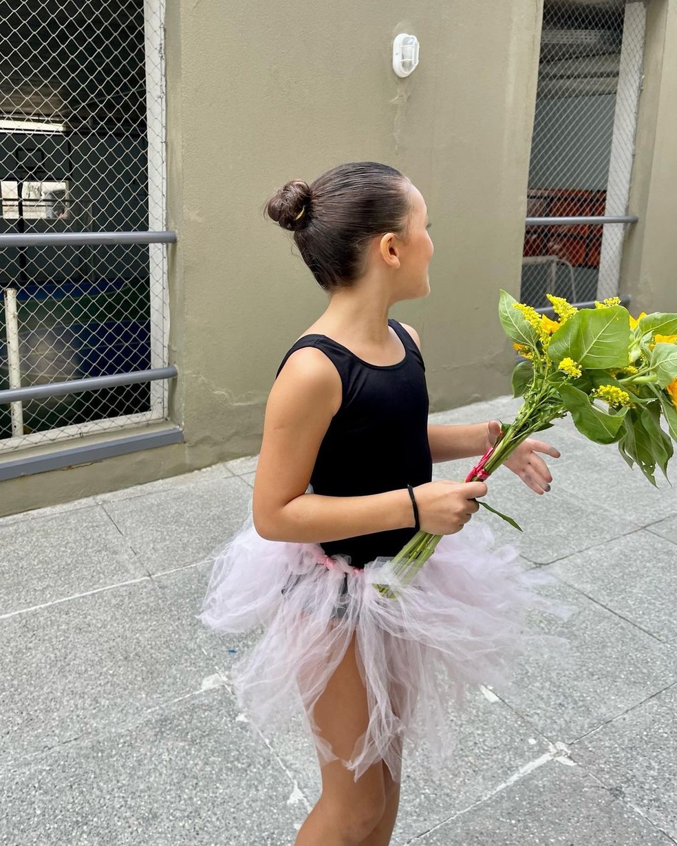 Ex-nora de Preta Gil, Laura Fernandez comemora 8 anos de Sol de Maria