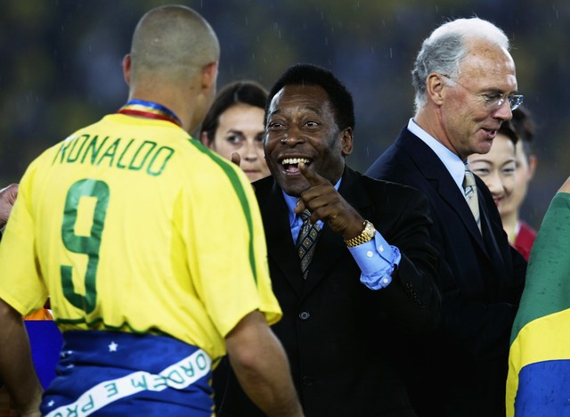 Ronaldo Fenômeno relembra cabelo polêmico na Copa de 2002: 'Mães me ...