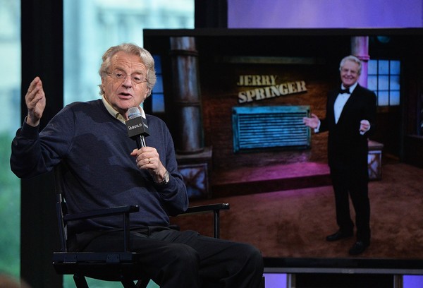 Morre apresentador e ex-político Jerry Springer aos 79 anos