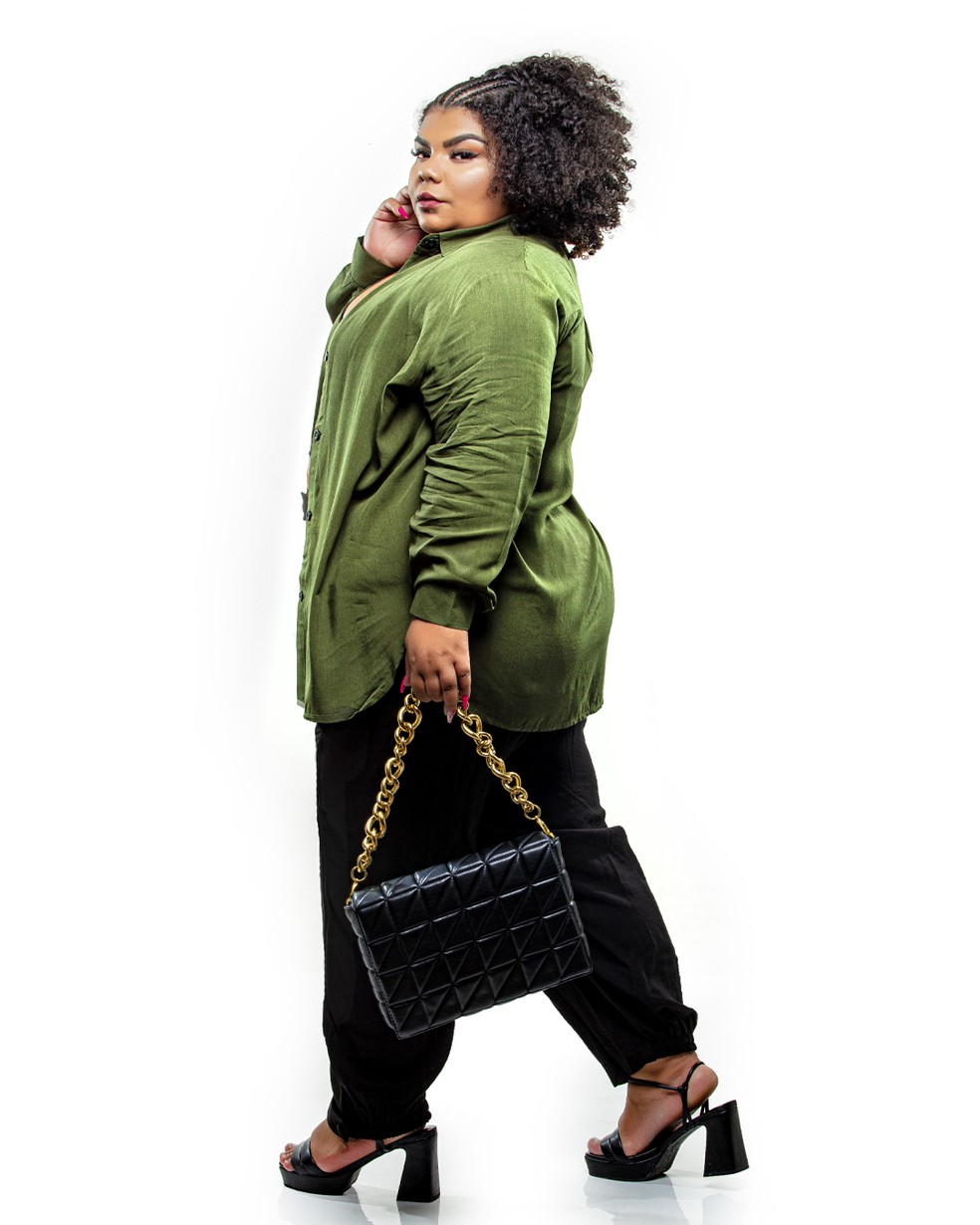 Flora Cruz celebra reta final de faculdade de moda em meio a desafios ...