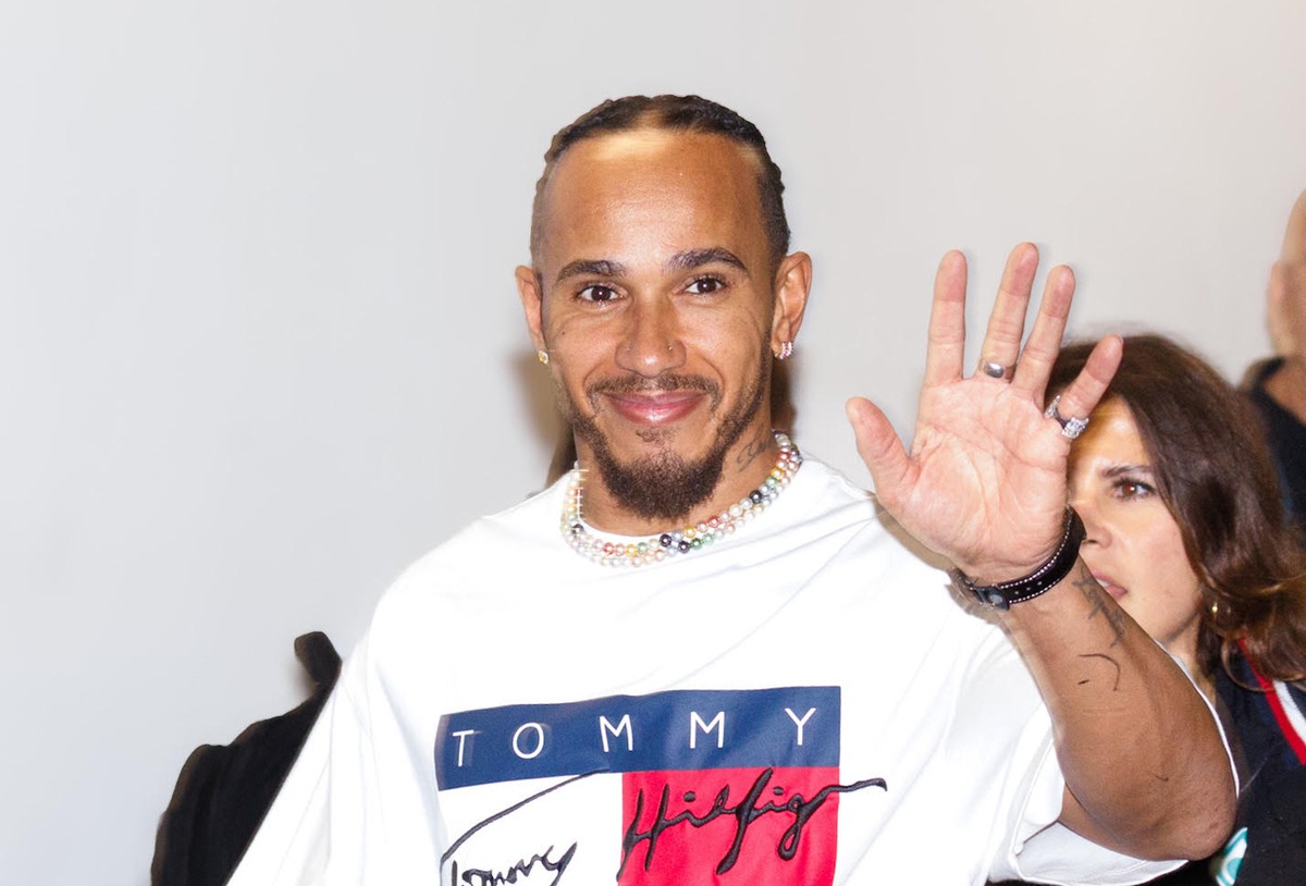 Hamilton deixa GP de São Paulo sorridente e chamado de 'Luiz' em coro ...
