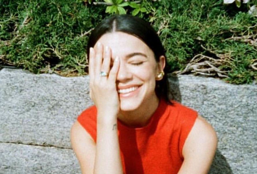 Grávida, Manu Gavassi abre novo álbum de fotos de viagem e ganha elogios