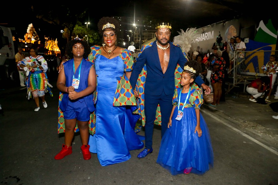 Cacau Protásio representa família real negra na União da Ilha: 'O mundo ...