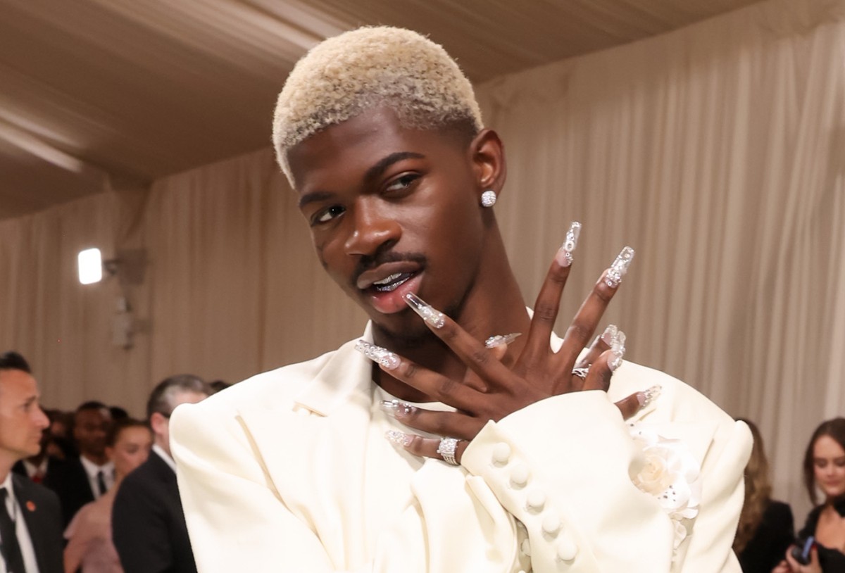 Lil Nas X é hospitalizado após possível overdose em Los Angeles, diz site