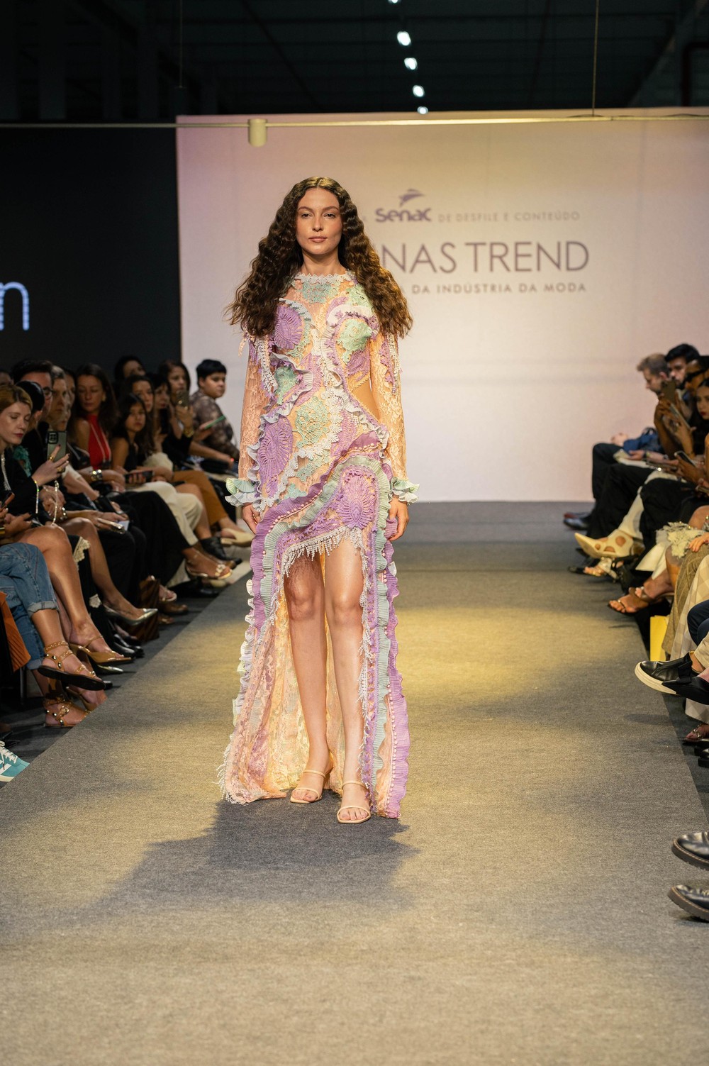 Estilista queridinha das famosas, Letícia Manzan comemora 10 anos de ...