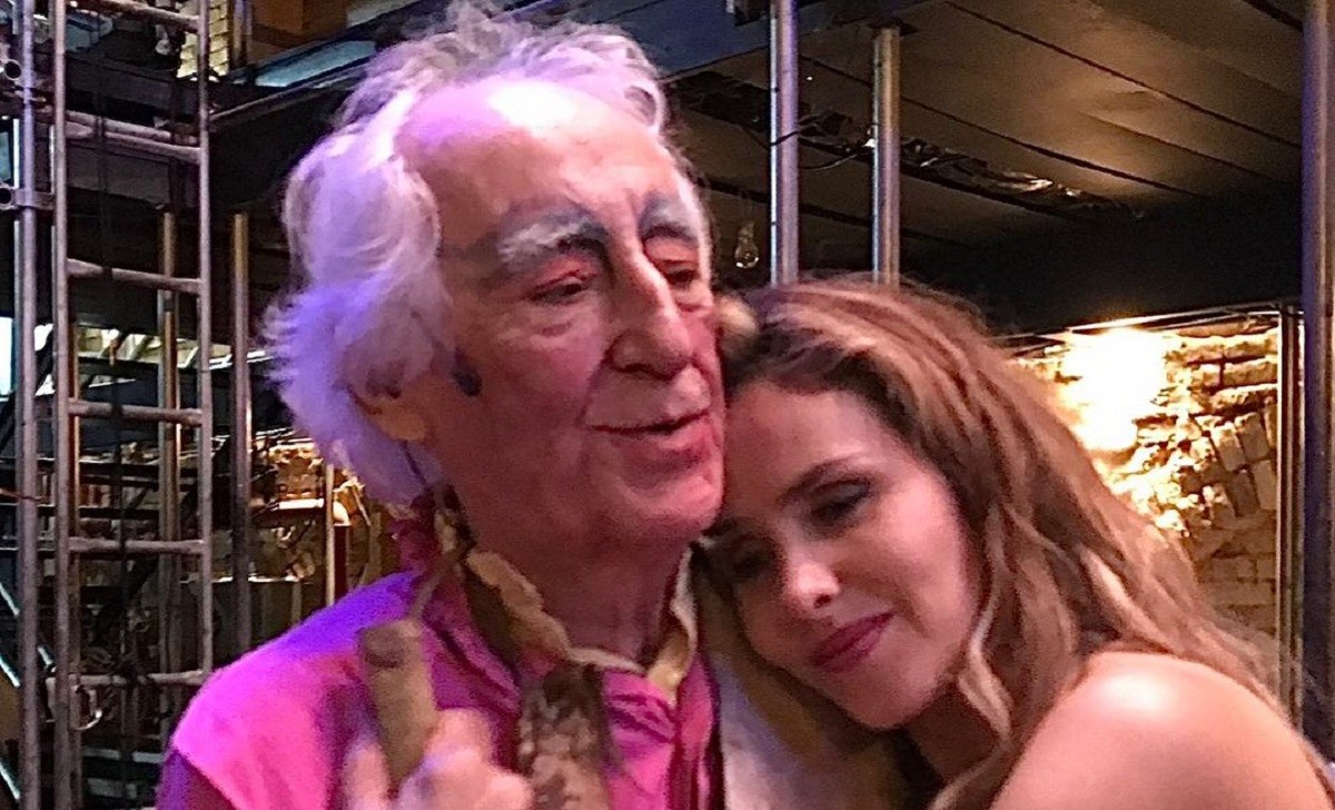 Leona Cavalli, Isabel Teixeira e famosos lamentam a morte de Zé Celso