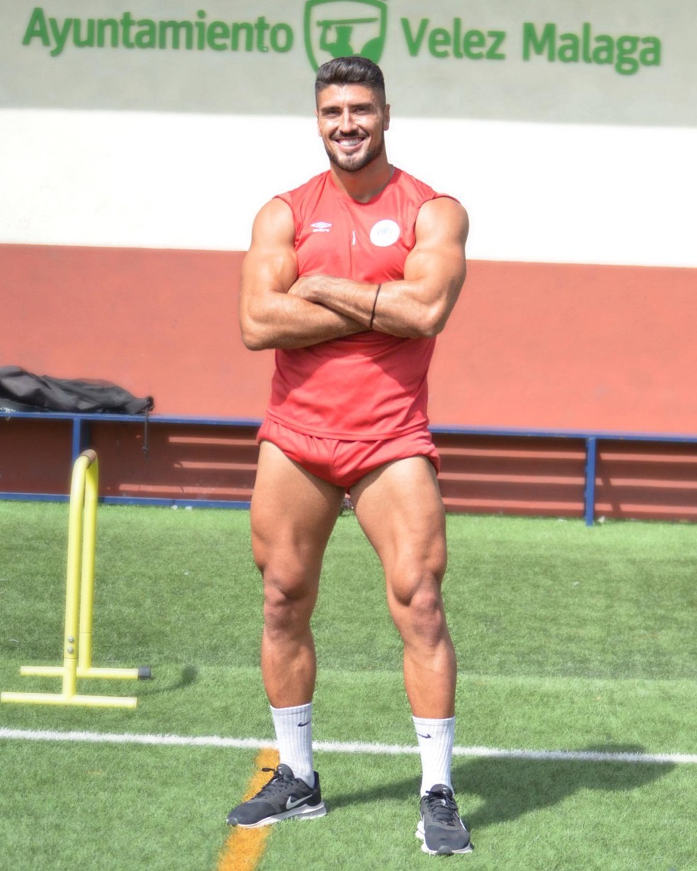 Goleiro espanhol Miguel Guerrero entra para o OnlyFans e web pira; vídeos