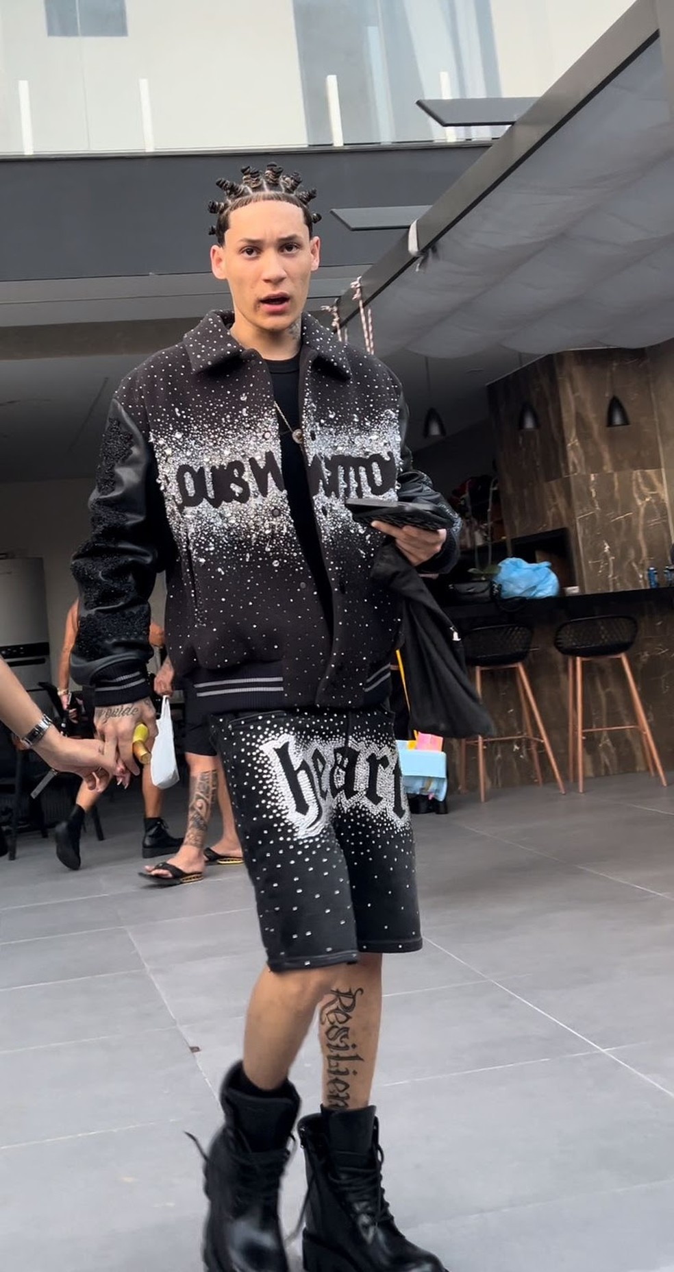 Prestes a estrear no Rock in Rio, Chefin investe mais de R$ 200 mil em ...