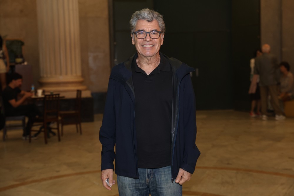 Déa Lúcia, Samuel de Assis e mais famosos conferem estreia de 'Matilde ...